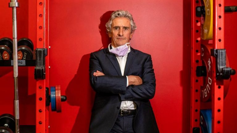 Mr Ray Moran Consultant Orthopaedic Surgeon & Medical Director